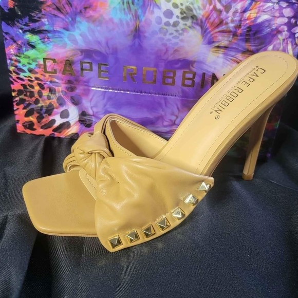 Cape Robbin | Shoes | Cape Robbin Heels Size 8 Darian Style Brown ...